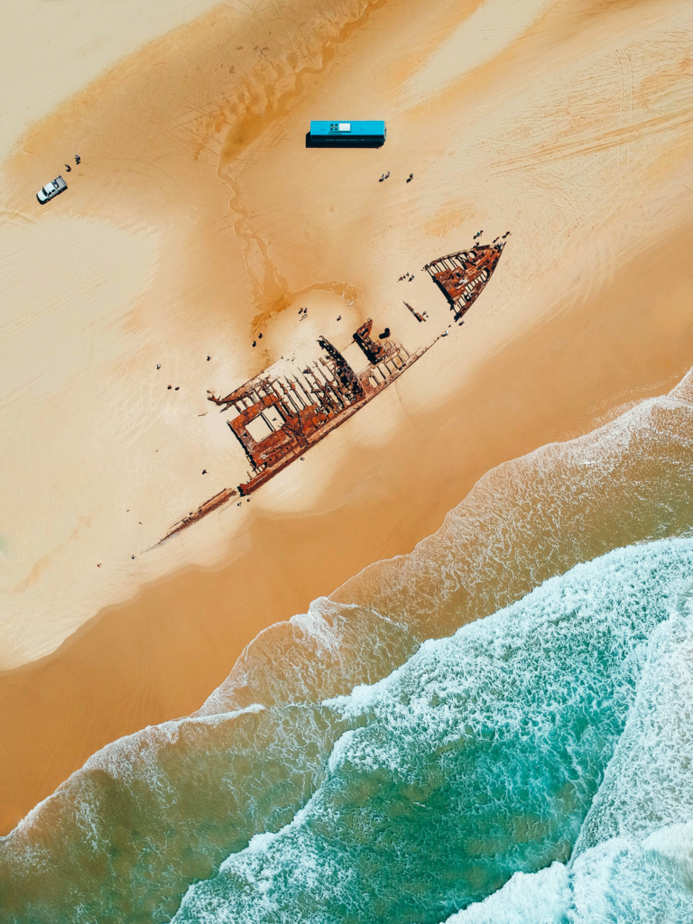 SS Maheno Shipwreck on Fraser Island - vradenburg.net